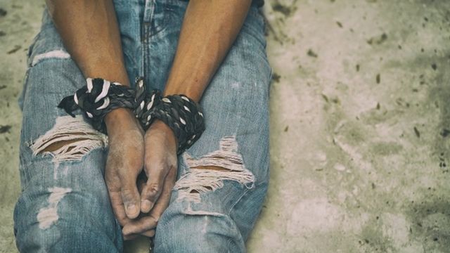 TPPO: 'Iming-iming gaji besar' hingga 'bekingan oknum aparat', lima masalah utama di balik kasus ...