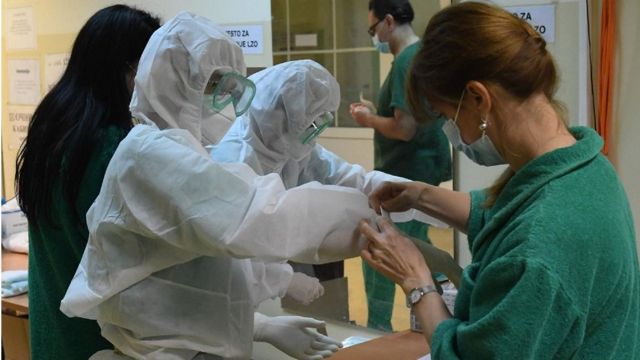 Korona virus i lekari u Srbiji: Zašto je smrtnost zdravstvenih radnika od Kovida veća nego u ...