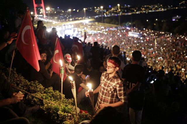 15 Temmuz darbe girişimi Türkiye'de siyaseti nasıl değiştirdi? - BBC ...