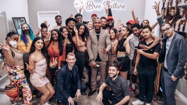 Cameroon first daughter: Ọmọ ààrẹ lọ ṣí sọ́ọ́bù irun ṣí Amerika - BBC ...