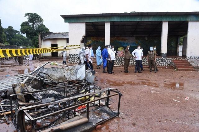 இலங்கை மஹர சிறைச்சாலை கைதிகளுக்கு இடையில் மோதல்: 11 கைதிகள் பலி, 106 ...