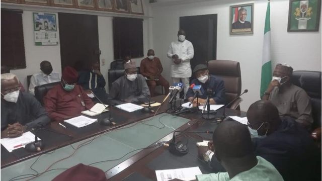 ASUU strike update: Wetin happun as federal goment meet wit university lecturers over strike ...