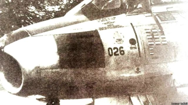 1965: جب غلطی سے انڈین جنگی جہاز پاکستان میں اتر گیا - BBC News اردو