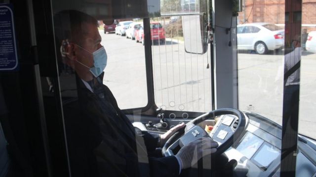 Gradski prevoz u Beogradu posle vanrednog stanja i apela predsednika ...