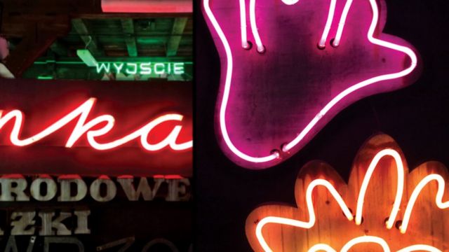 Como o comunismo usou o neon para afastar os fantasmas do stalinismo na ...