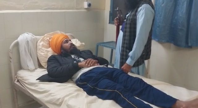 ਅਮ੍ਰਿਤਪਾਲ ਸਿੰਘ ਨੇ ਕੁੱਟਮਾਰ ਦਾ ਕੇਸ ਝੂਠਾ ਦੱਸਿਆ, ਸਾਥੀ ਗ੍ਰਿਫ਼ਤਾਰ, ਜਾਣੋ ਪੂਰਾ ...