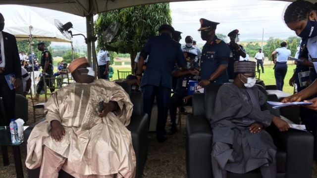 Tolulope Arotile burial: Video and pictures in military cemetery for ...