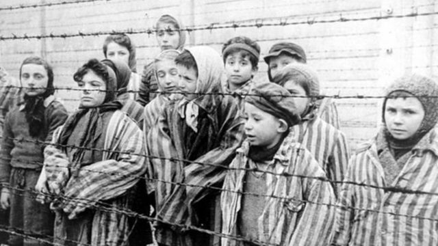 Presiden Palestina, Mahmoud Abbas, minta maaf karena 'komentar anti ...