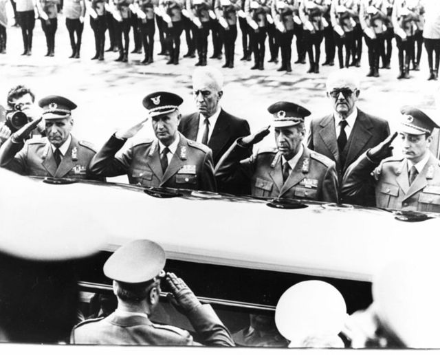 Josip Broz Tito: Sahrana koja je zaustavila svet - BBC News na srpskom