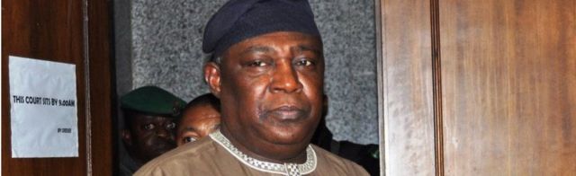 Alex Badeh: Onye bụ ọchịagha ndị omekome gburu? - BBC News Ìgbò