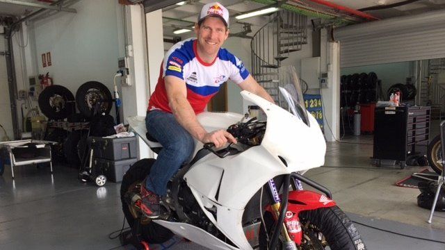 David Knight: Enduro star 'lucky' despite 'big training crash' - BBC Sport