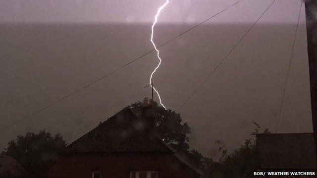 Gallery: Thunder and lightning - BBC Weather