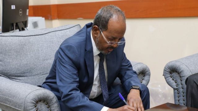Doorashada Soomaaliya: 4 qodob oo uu ballan qaaday Xasan Sheekh ka hor ...