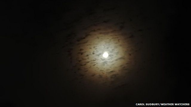 Gallery: A Full Moon - BBC Weather