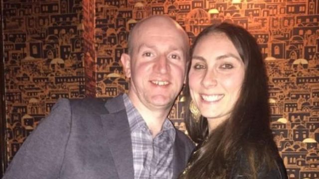 కోవిడ్-19: చిన్న వయసులోనే తోడు కోల్పోయి ఒంటరైన జీవితాలు - BBC News తెలుగు