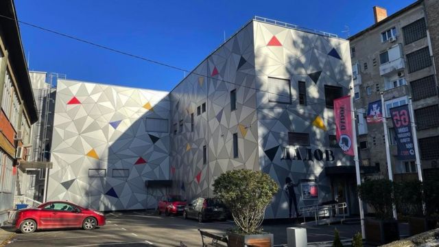 Kultura: Kako je omladinsko pozorište Dadov u Beogradu stvaralo poznate glumce - BBC News na srpskom