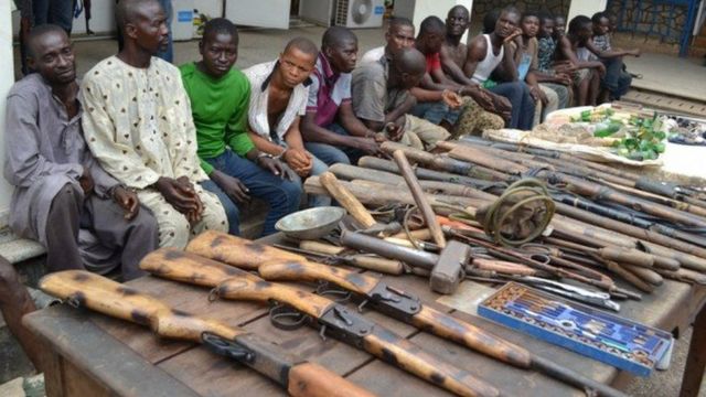 Ebila: Ọ̀pọ̀ ẹ̀mí àti dúkìá ni ẹgbẹ́ One Million Boys ṣe lọ́ṣẹ́ ni ...