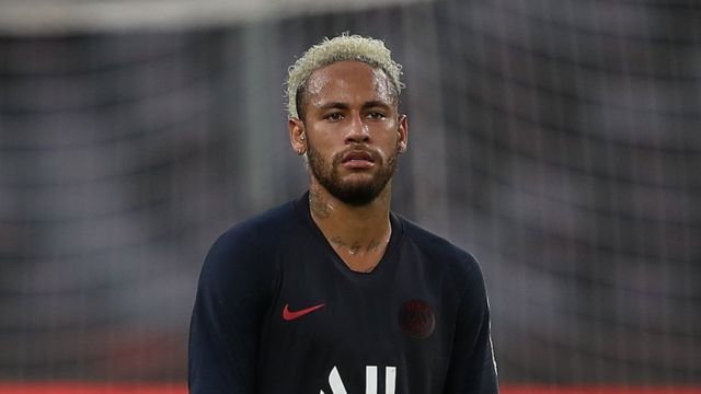 Madrid na son Neymar, AC Milan da Roma na zawarcin Lovren - BBC News Hausa