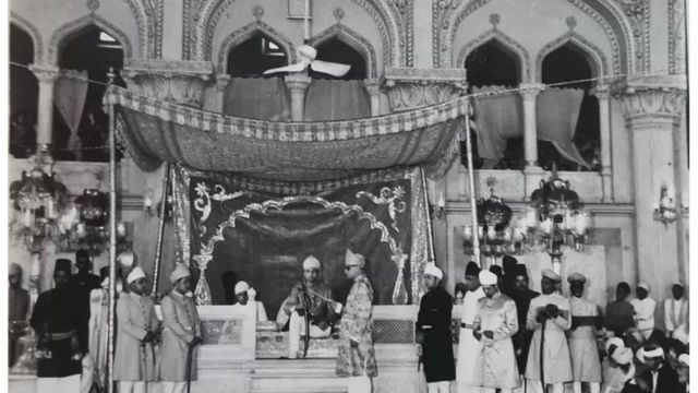 'વિશ્વના સૌથી મોટા ખજાના'ના માલિક અંતિમ દિવસોમાં બે રૂમના મકાનમાં રહેતા ...