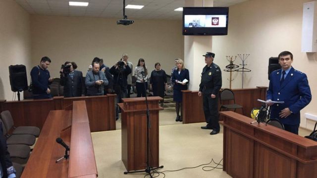 Воспитательнице из Кургана снизили срок за репост видео всего на месяц ...