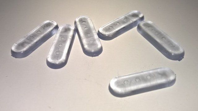 3D barcodes target counterfeit drugs and devices - BBC News