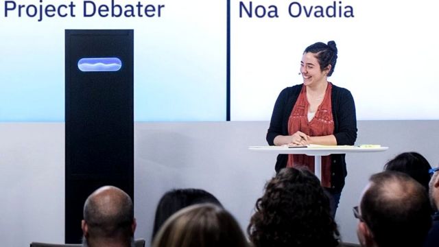 El convincente debate entre una poderosa computadora de IBM y varios ...