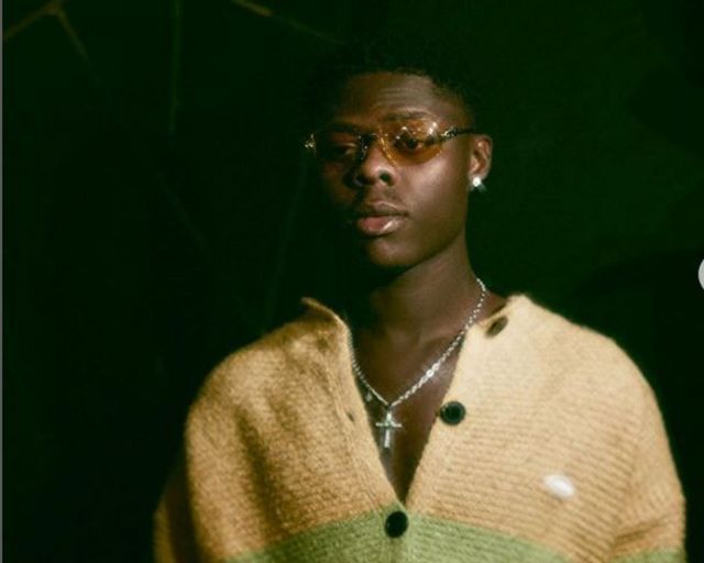 Mohbad: Nne na nna ya agbaala akaebe n'ụlọikpe banyere ọnwụ ya - BBC ...