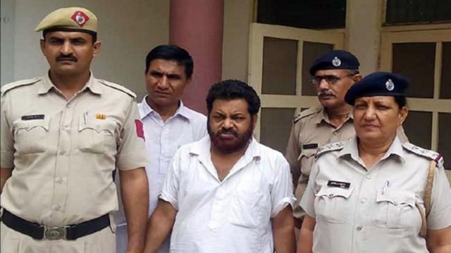 ਆਸਾਰਾਮ ਸਣੇ 7 ਉਹ 'ਬਾਬੇ' ਜਿਹੜੇ ਬਲਾਤਕਾਰ ਦੇ ਦੋਸ਼ਾਂ ਕਾਰਨ ਜੇਲ੍ਹ ਵਿੱਚ ਹਨ ਜਾਂ ...