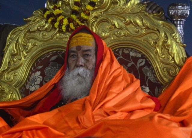 સ્વામી સ્વરૂપાનંદ સરસ્વતીનો અગ્નિસંસ્કાર ન કરાયો, ભૂ-સમાધિના નિયમો શું ...