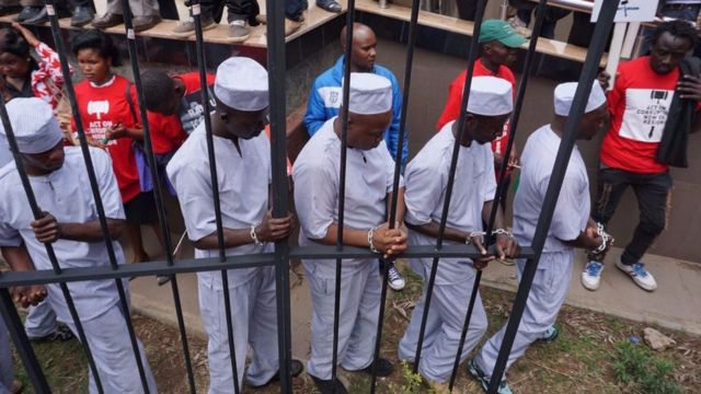 Imyiyerekano yo kugwanya igiturire muri Kenya - BBC News Gahuza