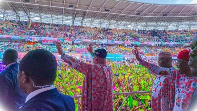 PDP Campaign: '﻿Bring back Wike', Uyo crowd and Atiku Abubakar promise ...