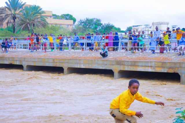 Sawirro: Saameynta fatahaadaha Baydhabo - BBC News Somali