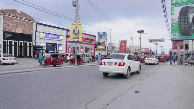 Sawirro: Maalintii uu dhacay qaraxii ugu weynaa Soomaaliya iyo hadda ...