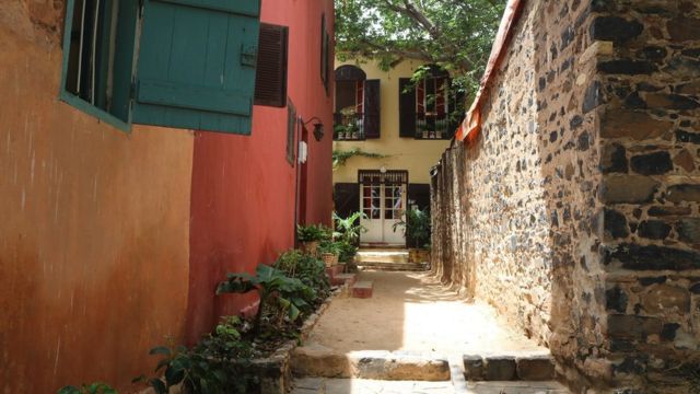 10 bonnes raisons de visiter l’île de Gorée - BBC News Afrique