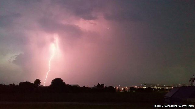 Gallery: Thunder and lightning - BBC Weather