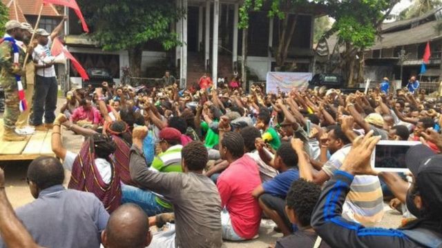 Filep Karma, aktivis kemerdekaan Papua, meninggal dunia karena ...