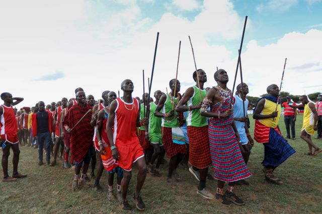 'Masai olimpiyatları': Aslan avı yerine spor oyunları - BBC News Türkçe