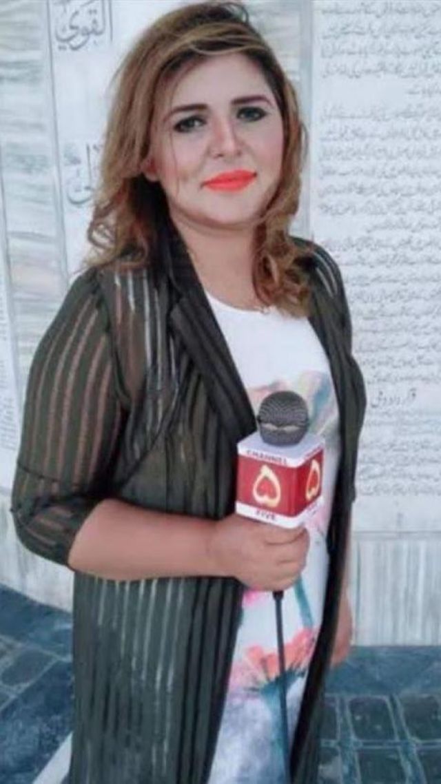 صدف نعیم: لانگ مارچ کے دوران کنٹینر تلے آ کر ہلاک ہونے والی صحافی کون ...