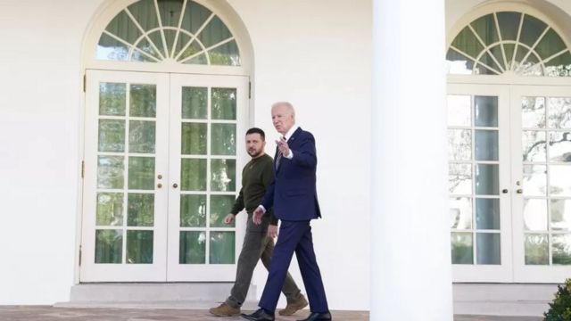 Fotoğraflarla Zelenskiy'nin Washington ziyareti - BBC News Türkçe Fotoğraflarla Zelenskiy'nin Washington ziyareti - BBC News Türkçe