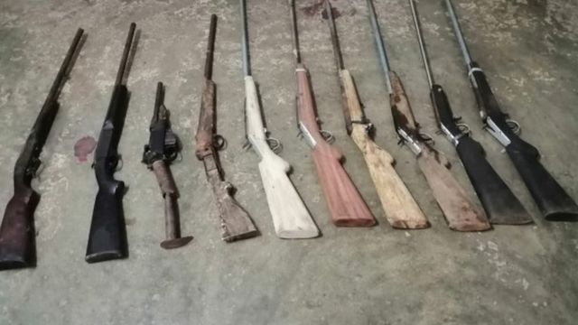 இலங்கையில் சட்ட விரோத துப்பாக்கி தொழிற்சாலை: முன்னாள் விடுதலைப்புலிகள் ...