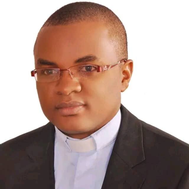 F﻿ather Mbaka: Why Catholic Church send am go Monastery - BBC News Pidgin