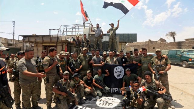 إلى أين سيمضي مسلحو داعش بعد هزيمتهم في الموصل؟ Bbc News عربي