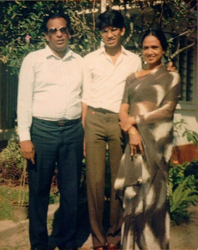 ලොව ධනවත්ම පුද්ගලයා ජෙෆ් බෙසෝස්ට ගණිතය ඉගැන්වූ ශ්‍රී ලාංකිකයා කතා කරයි ...