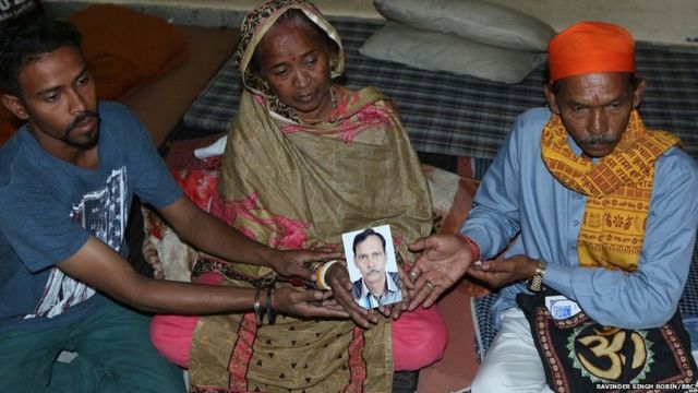 ਅੰਮ੍ਰਿਤਸਰ ’ਚ ਕਿਸ ਨੂੰ ਭਾਲ ਰਹੀ ਹੈ ਪਾਕਿਸਤਾਨ ਦੀ ਲਲਿਤਾ ? - BBC News ਪੰਜਾਬੀ