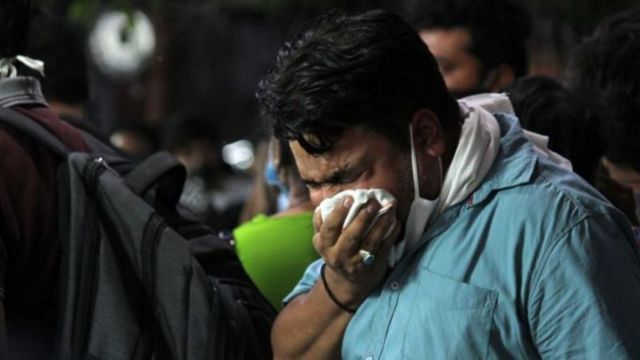 Kuna hatari gani za kuzuia kupiga chafya? - BBC News Swahili