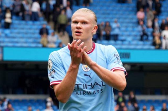 Haaland ne gwarzon dan kwallon bana a Ingila - BBC News Hausa