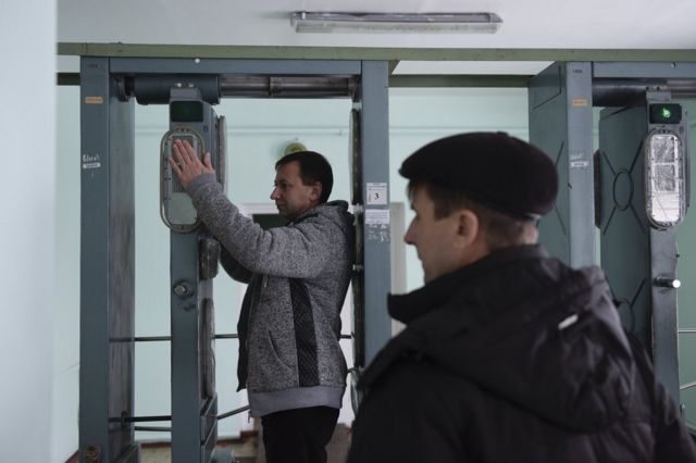 હિંમત હોય તો જ આ જગ્યાએ ફરવા જઈ શકાય! - BBC News ગુજરાતી