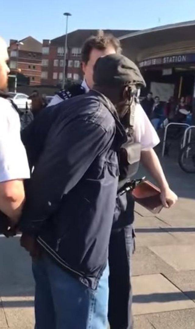 Oluwole Ilesanmi: Met Police go pay Nigerian street preacher £2,500 for ...