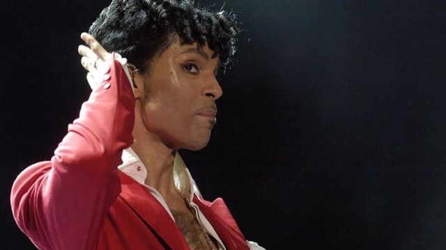 12 cosas sorprendentes que aprendimos sobre el genial músico Prince a ...