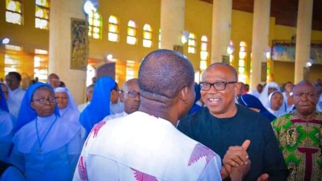 Peter Obi and Charles Soludo hug: Soludo meet Peter Obi afta initial ...